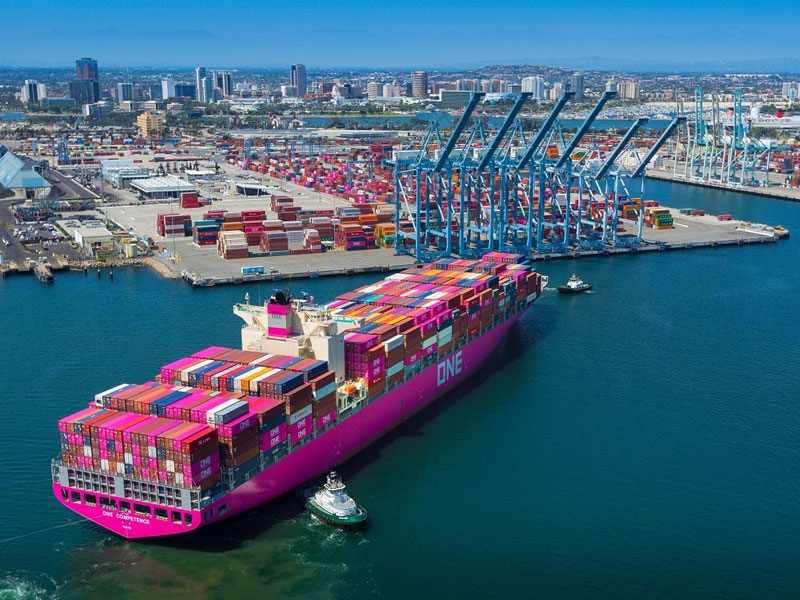 ONE Apus discharges cargo in Long Beach after last year’s epic cargo ...